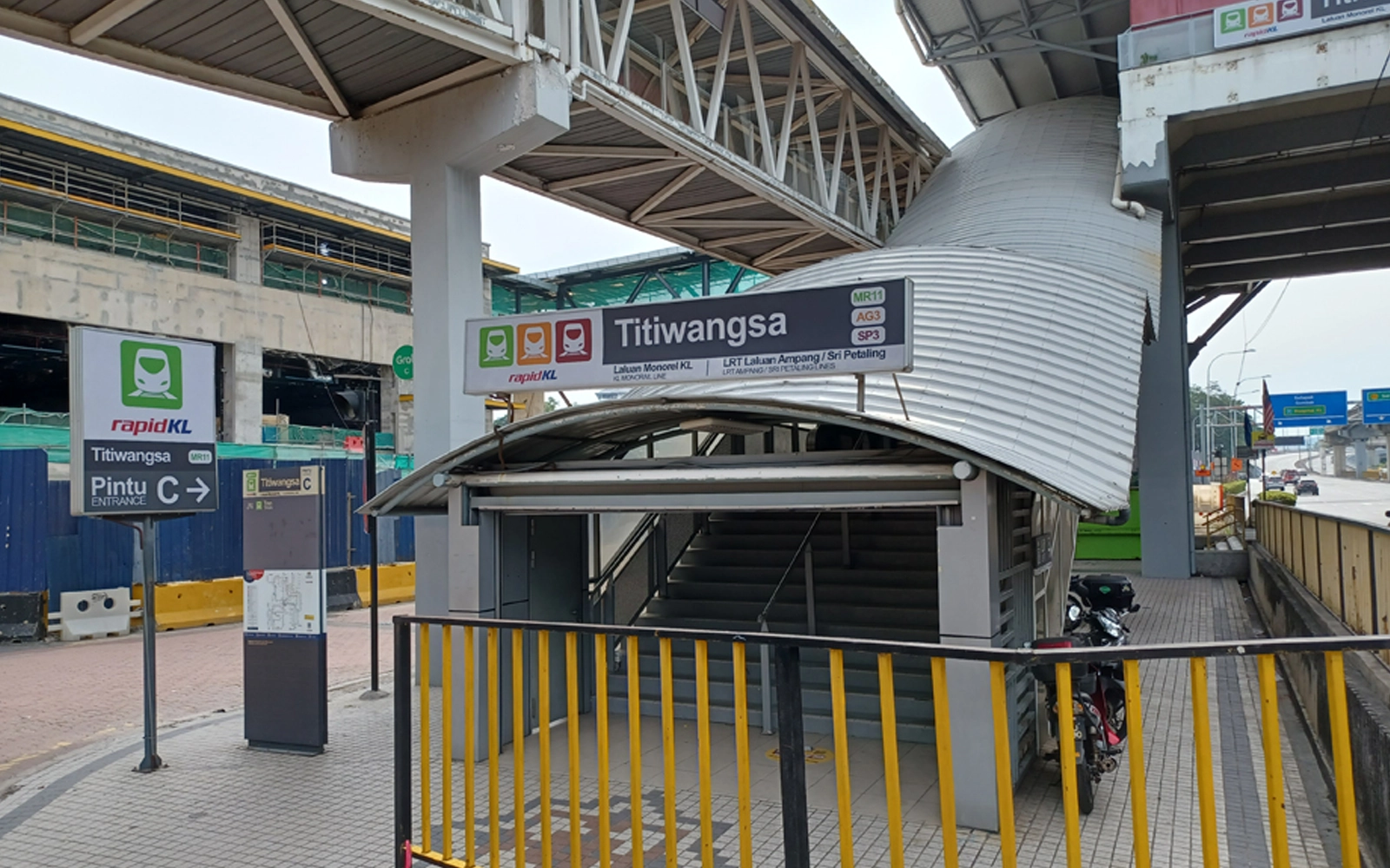 LRT platform intrusion system didn’t fail, says Loke