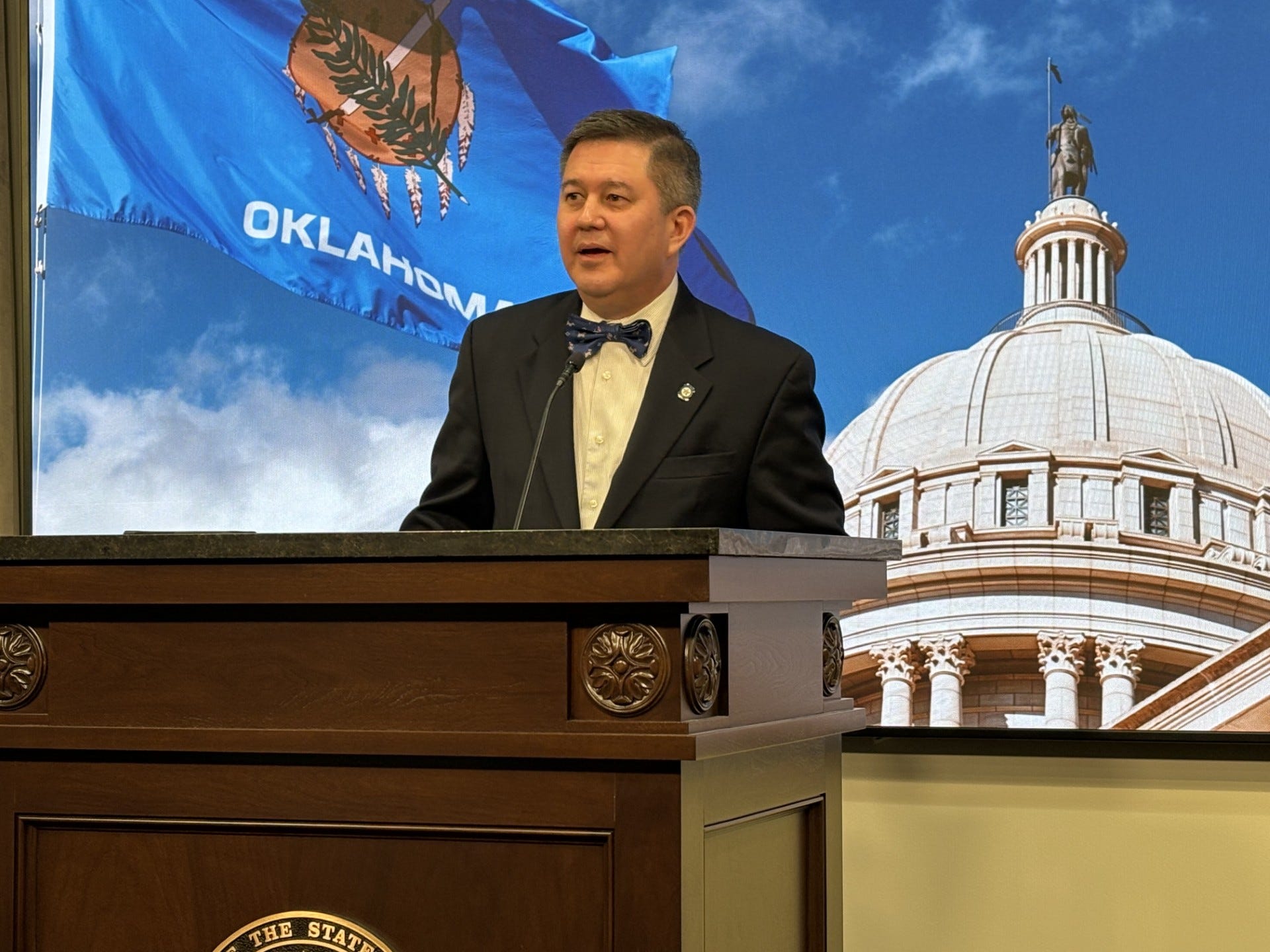 Judge tosses lawmaker's suit against Stitt over return-to-office order ...