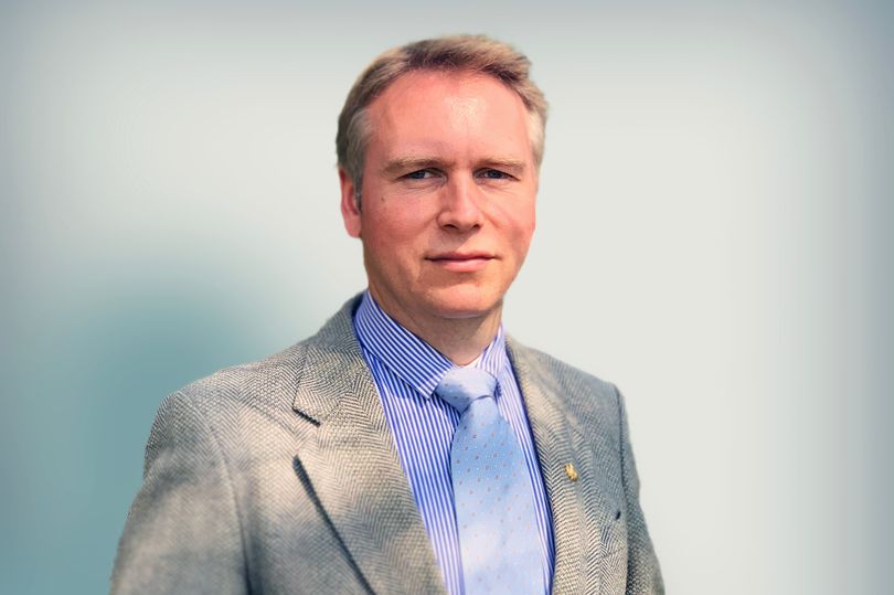 King Charles' former butler reveals secrets behind the royals drinking ...