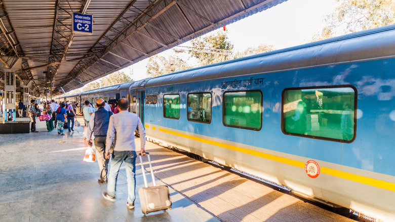 Important Details You Should Know Before Visiting The Taj Mahal