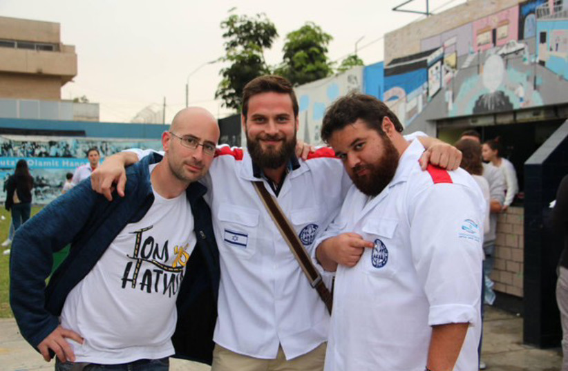 Eitan Horn's youth movement calls for the return of their favorite ...