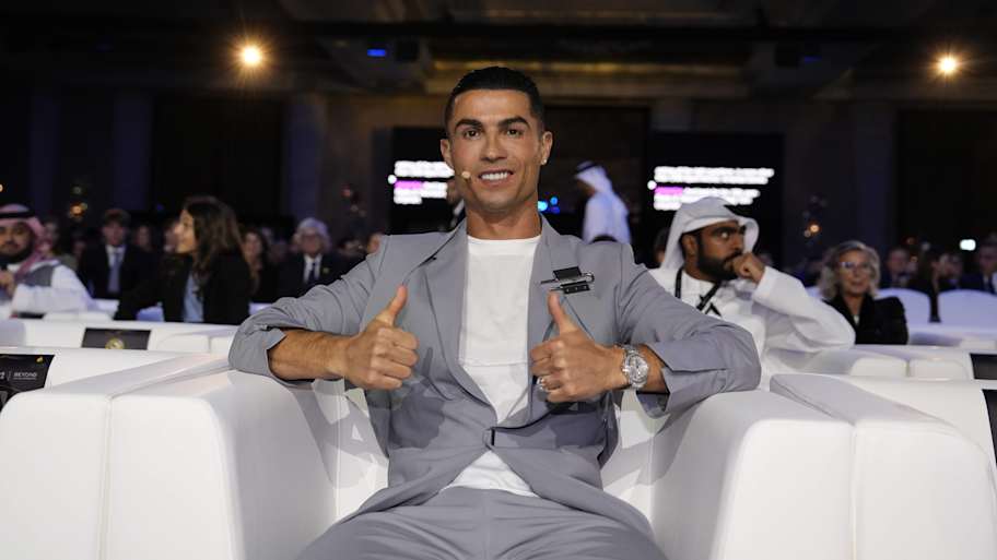 Cristiano Ronaldo, Anthony Joshua And Oleksandr Usyk Sit Front Row For ...