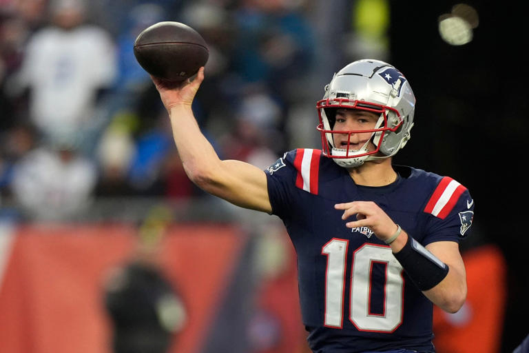 Drake Maye teases possible uniform change for Patriots in 2025