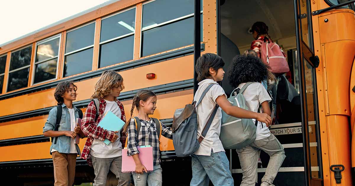 Bus Driver Braids Little Girl's Hair Every Morning After She Lost Her Mom