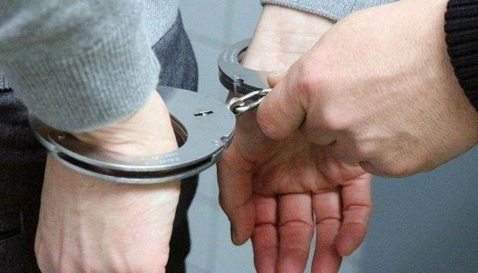 Cop arrested for extortion