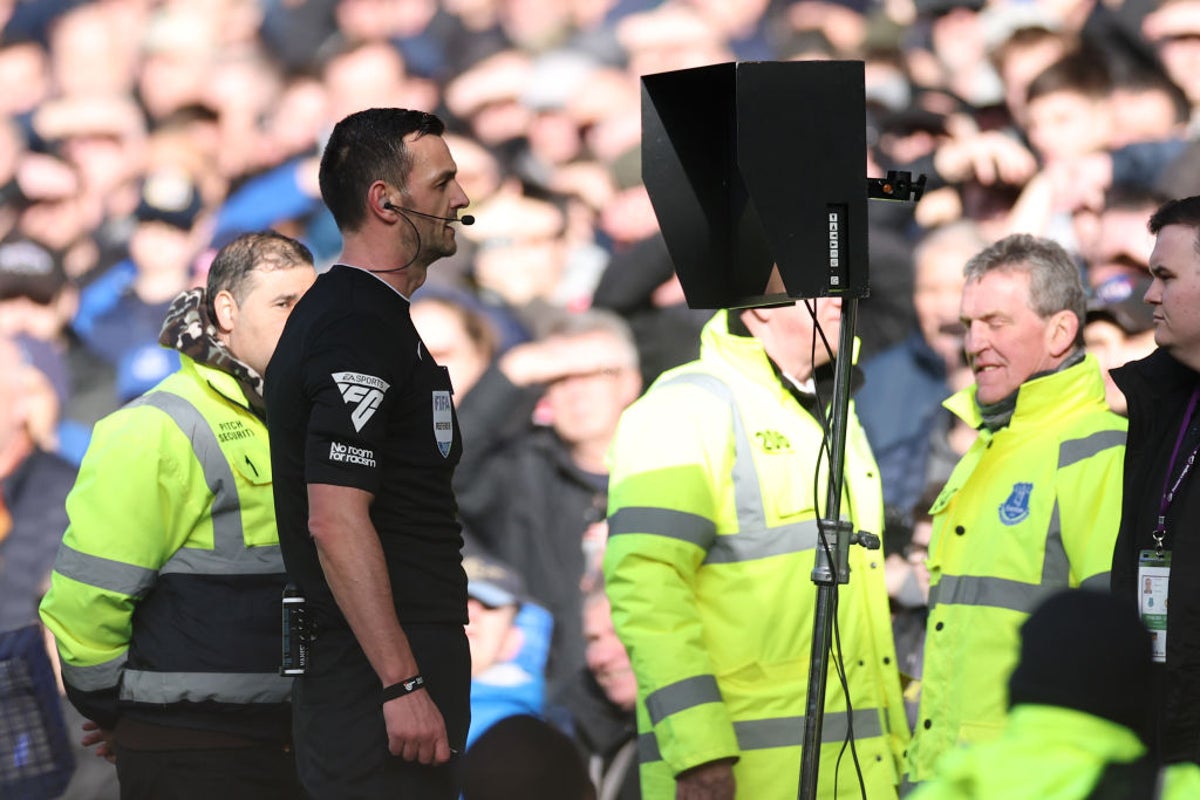 Premier League releases VAR statement on Everton’s overturned penalty ...