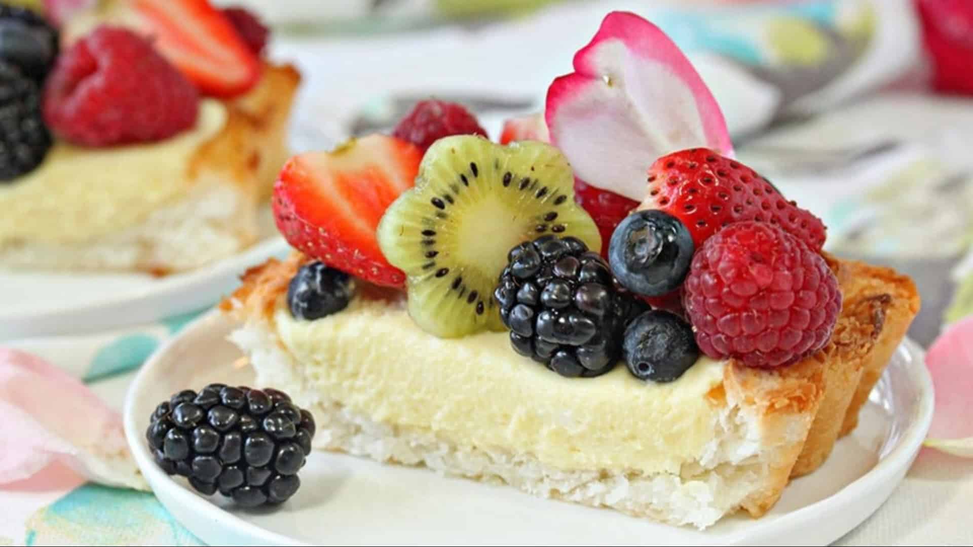 26 Easy Yet Stunning Desserts to Flex Your Baking Skills (Even If You ...