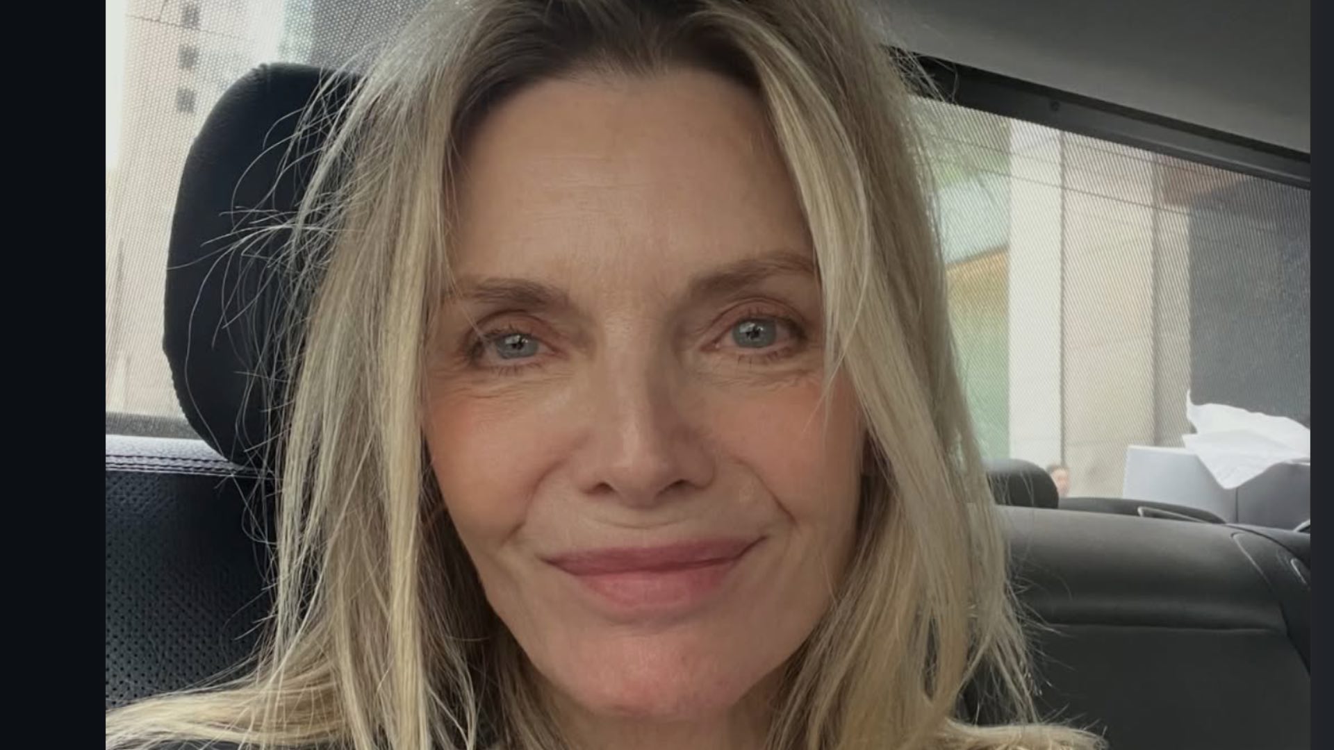 "Magnificent": Näyttelijä Michelle Pfeiffer julkaisi 67-vuotiaana ...