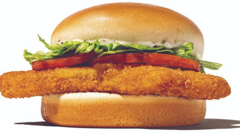 The fast food fish sandwich Reddit wishes was available year-round (it ...