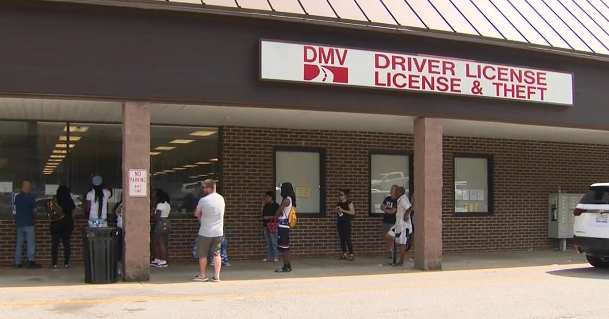NC DMV now lets eligible 18-year-old drivers upgrade license online