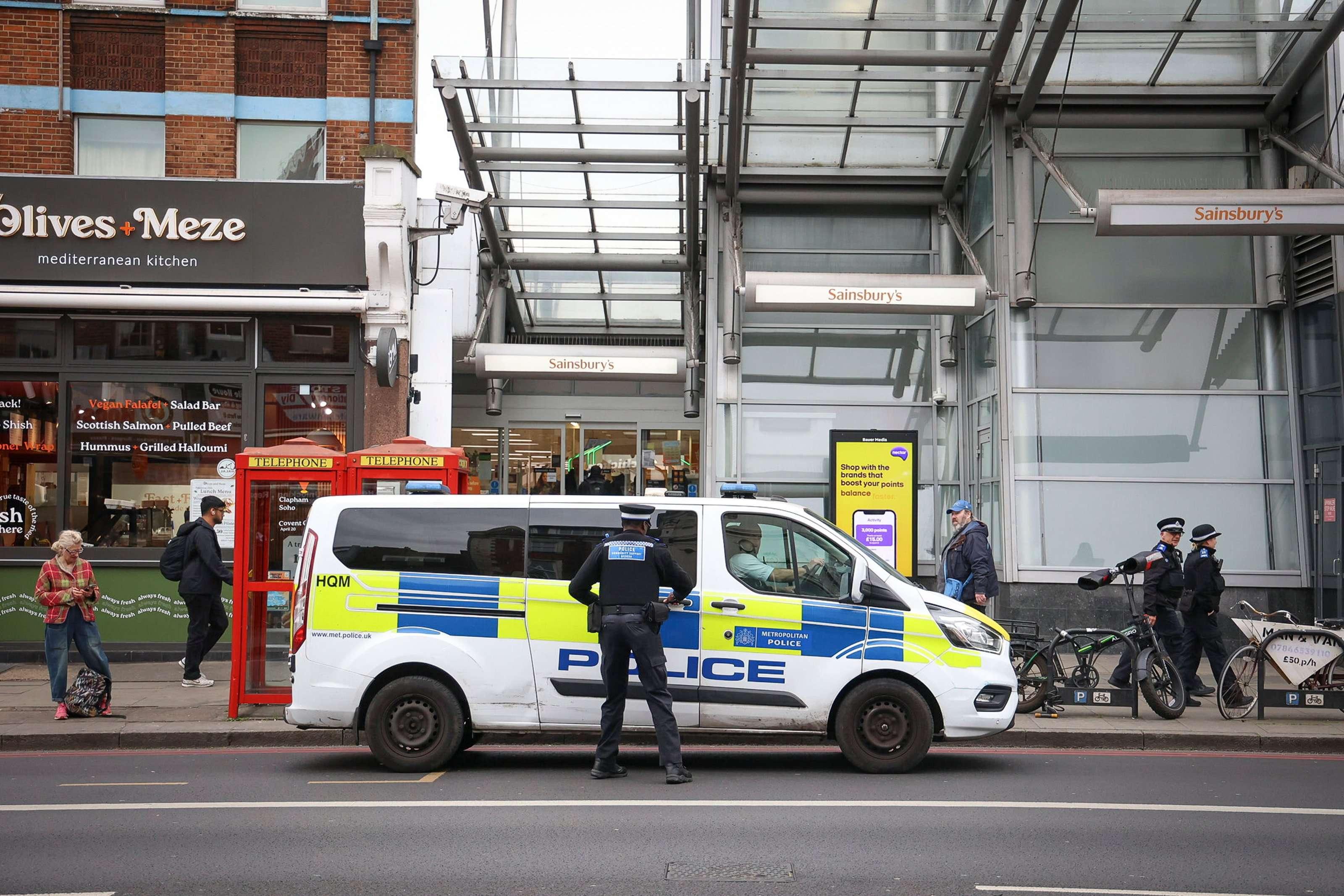 Chaos à Londres : des centaines de jeunes sèment le chaos dans des rues ...