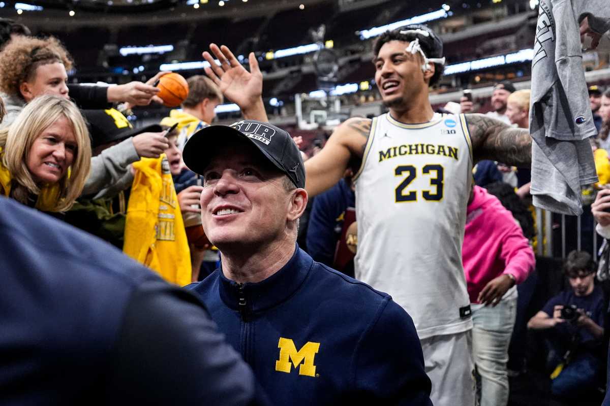 Michigan becomes first team to score 90+ points in 5 NCAA tournament games