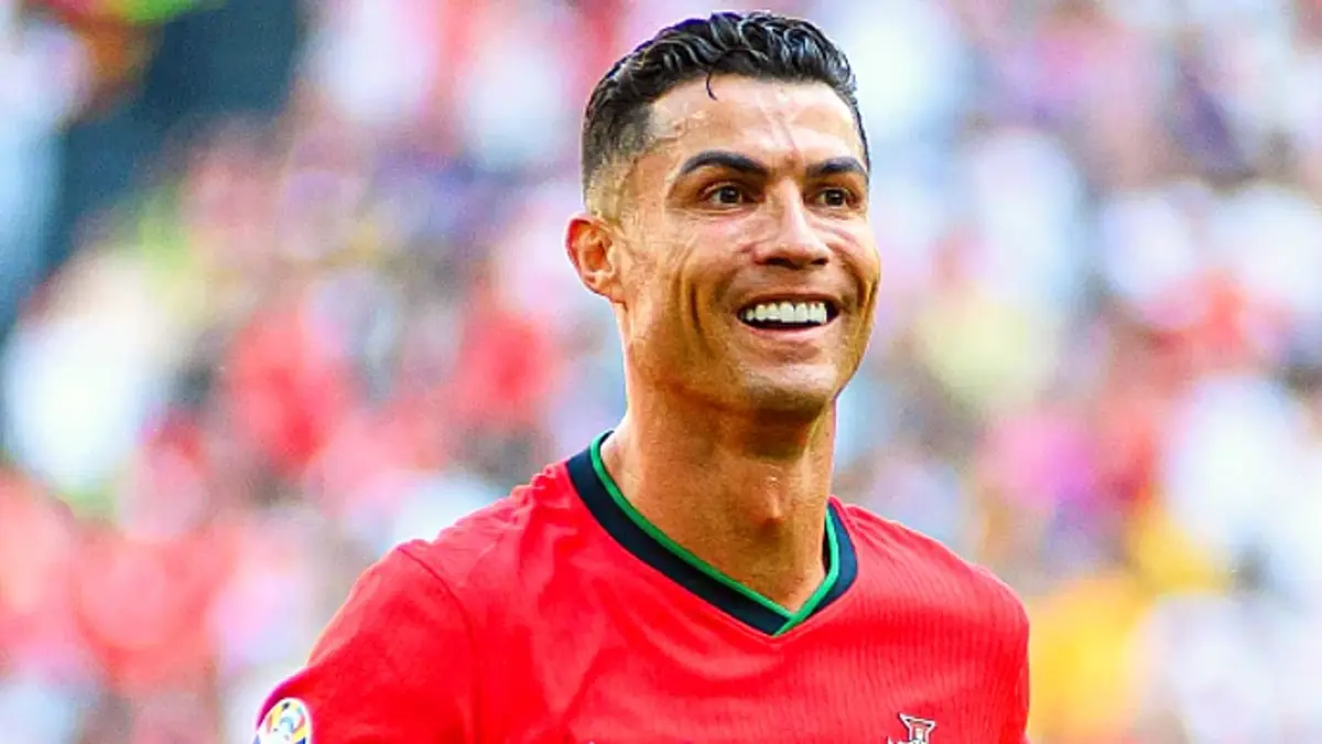 Cristiano Ronaldo faz sucesso com dois grandes sets LEGO