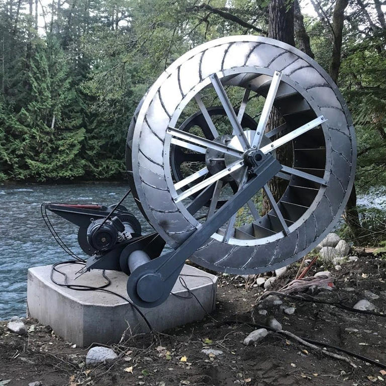 Canadian retiree builds home hydropower system that generates 36 kWh of ...