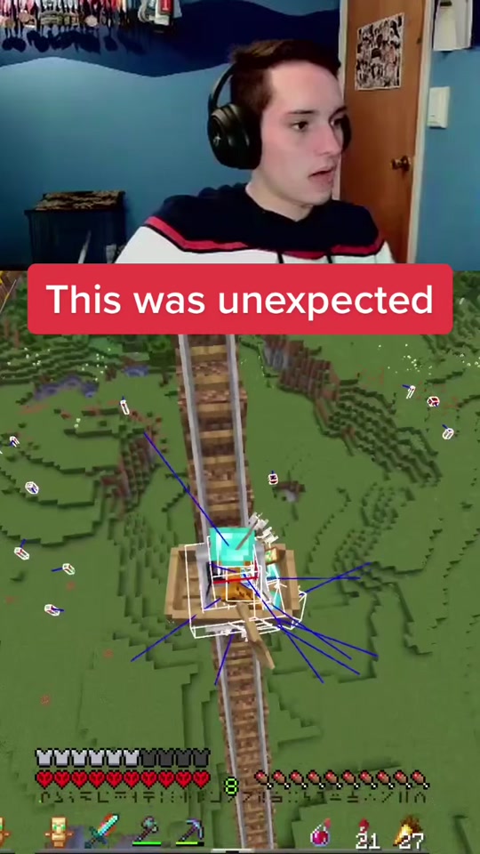 Creepers love to jumpscare me #minecraft #mc #mcyt #creeper #hardcore