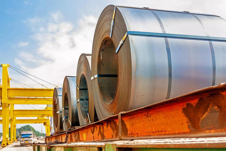 Trump to reduce steel, aluminum tariff rates for derivative products ...