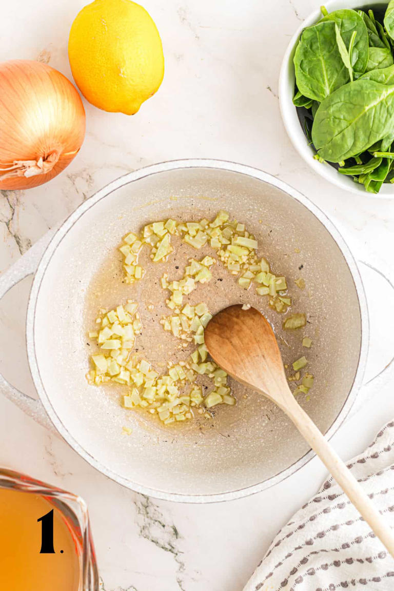Vegetable orzo soup (easy one pot recipe)