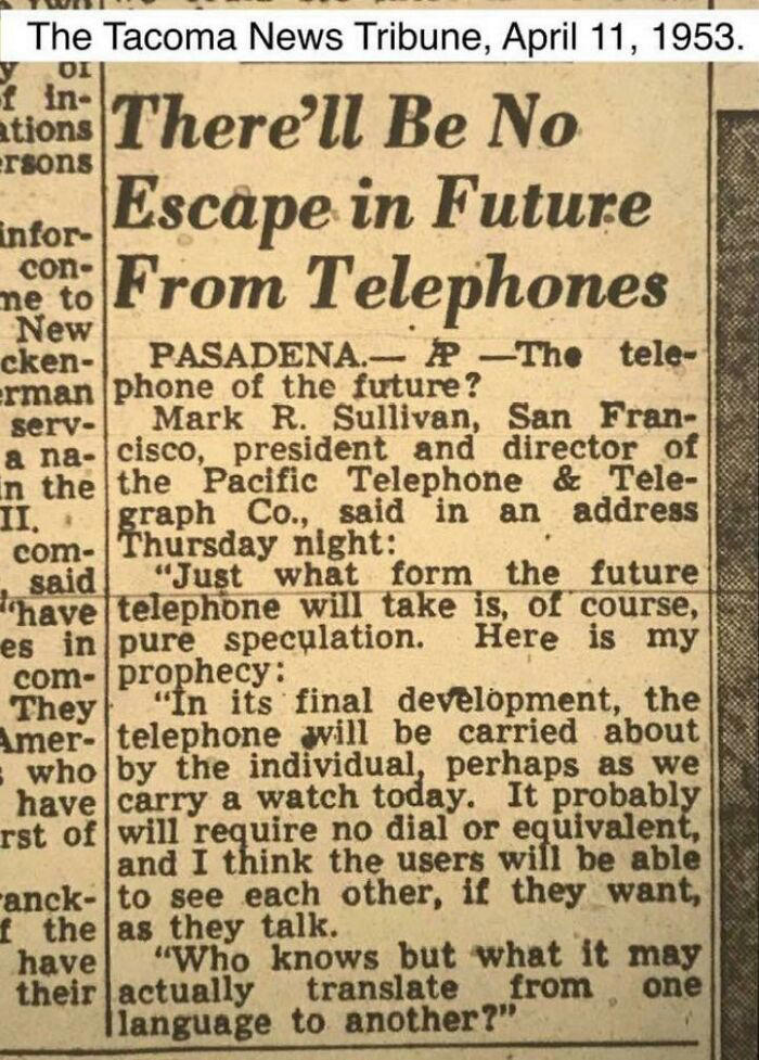 26 odd pictures that have people convinced time travelers walk among us