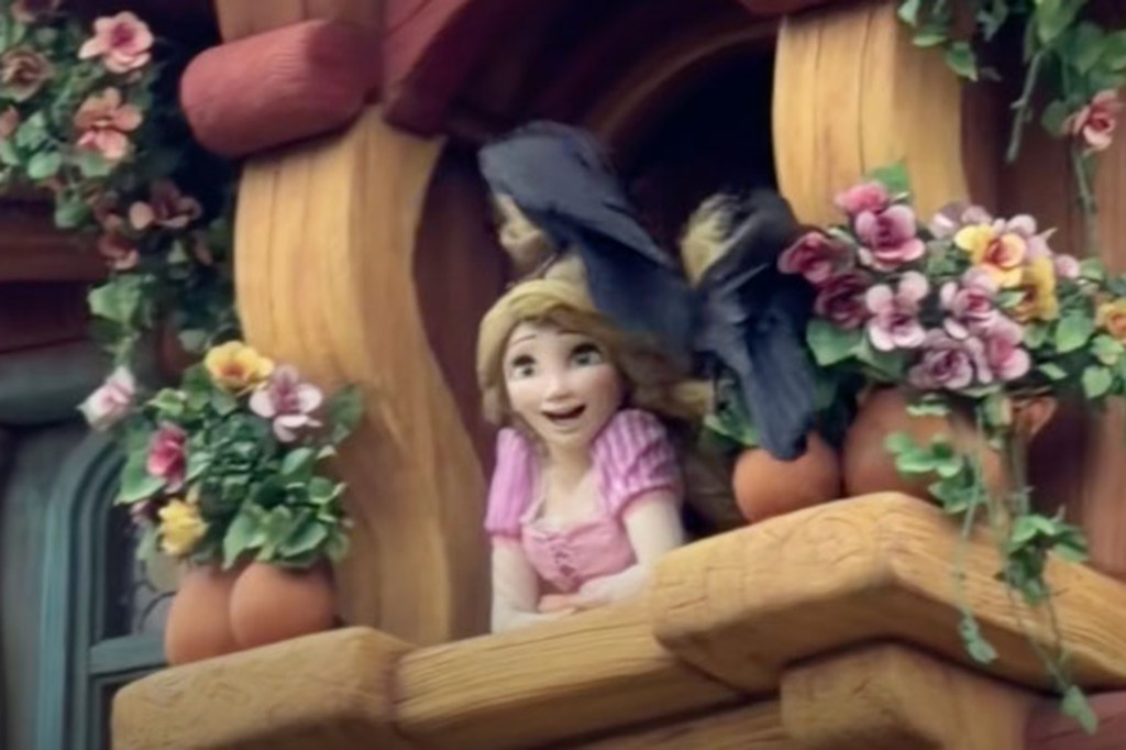 Disney park visitors traumatized as crows attack Rapunzel in ...