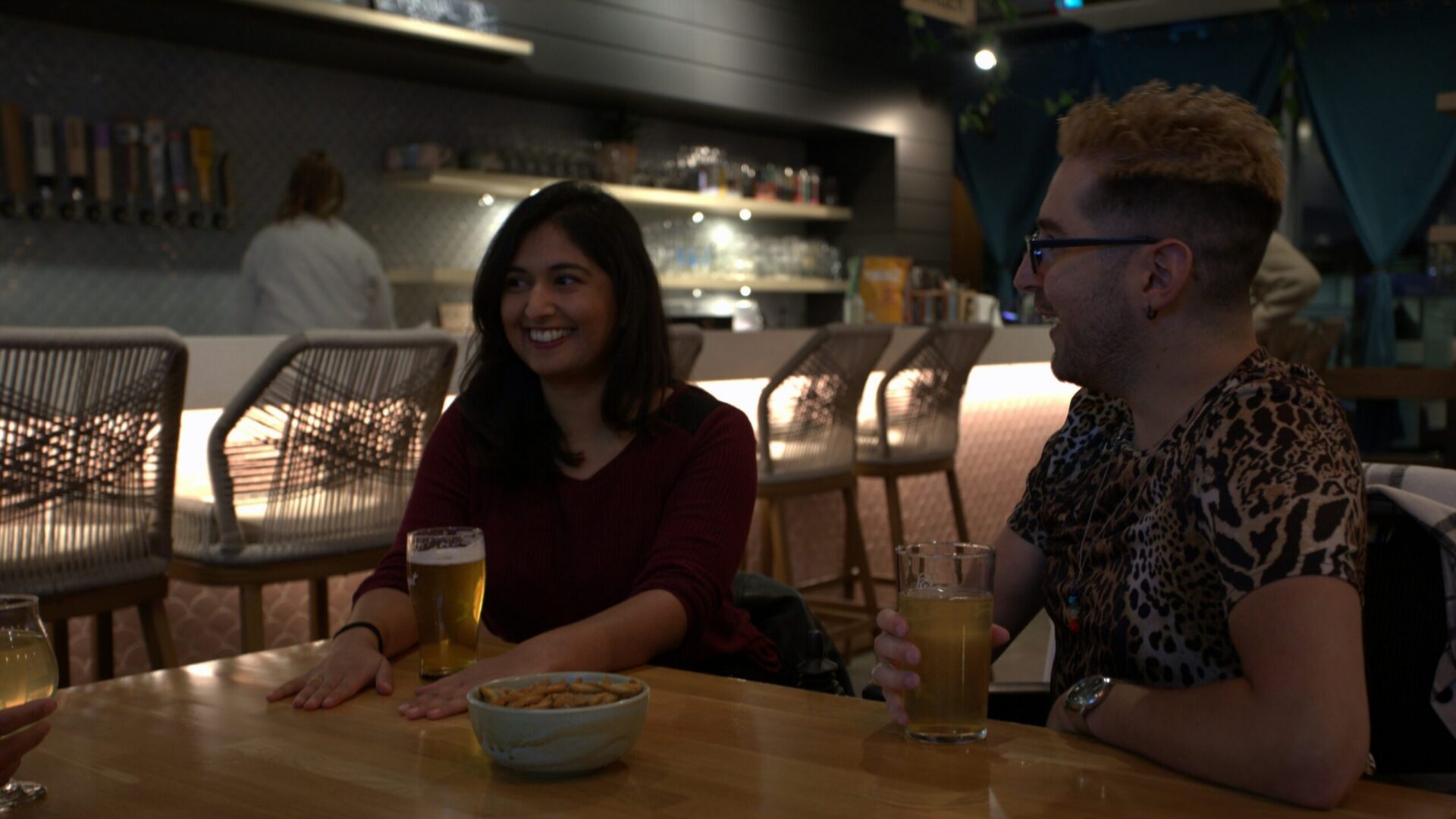 Woman calls an Uber and leaves her first date standing outside a ...