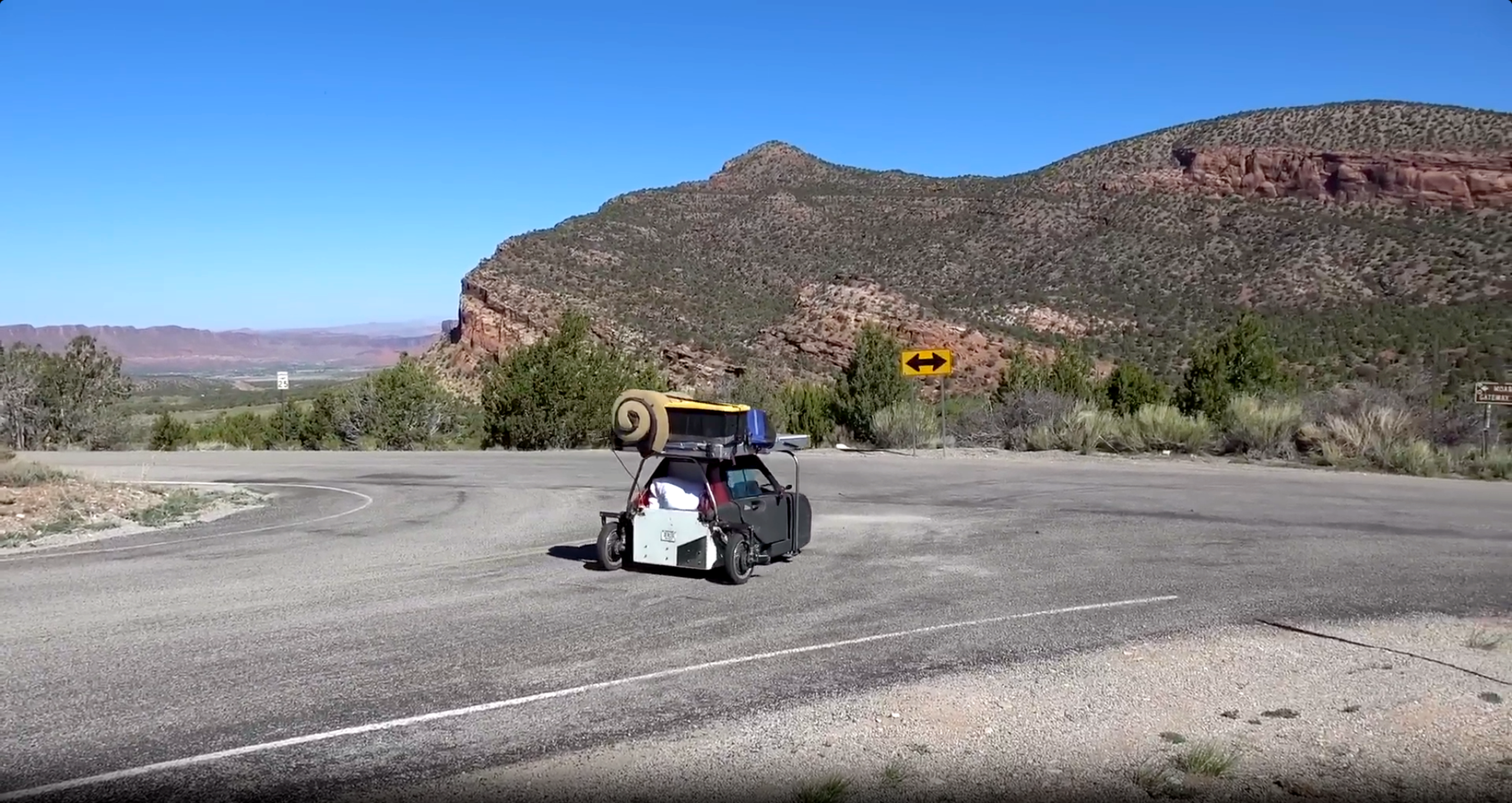 I drove a mini electric car 100 miles! 🚗💨