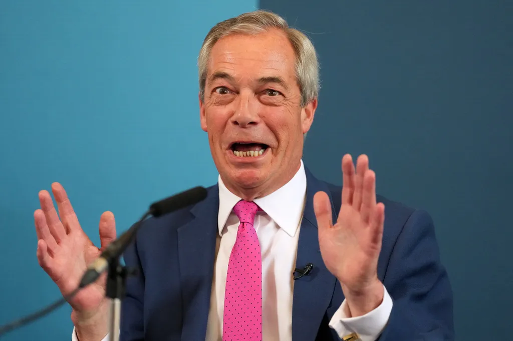 Trump losing UK right as Farage admits Starmer ‘may be right’ on Iran