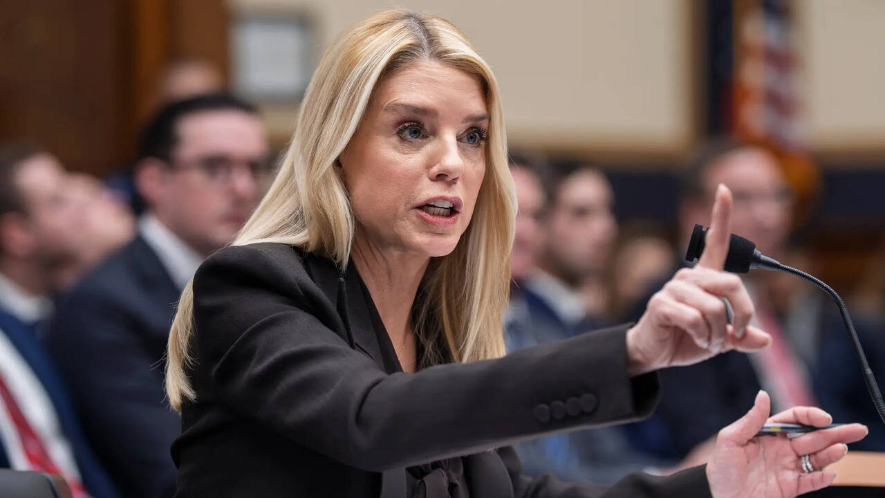 Trump announces Pam Bondi's departure as attorney general, Todd Blanche ...
