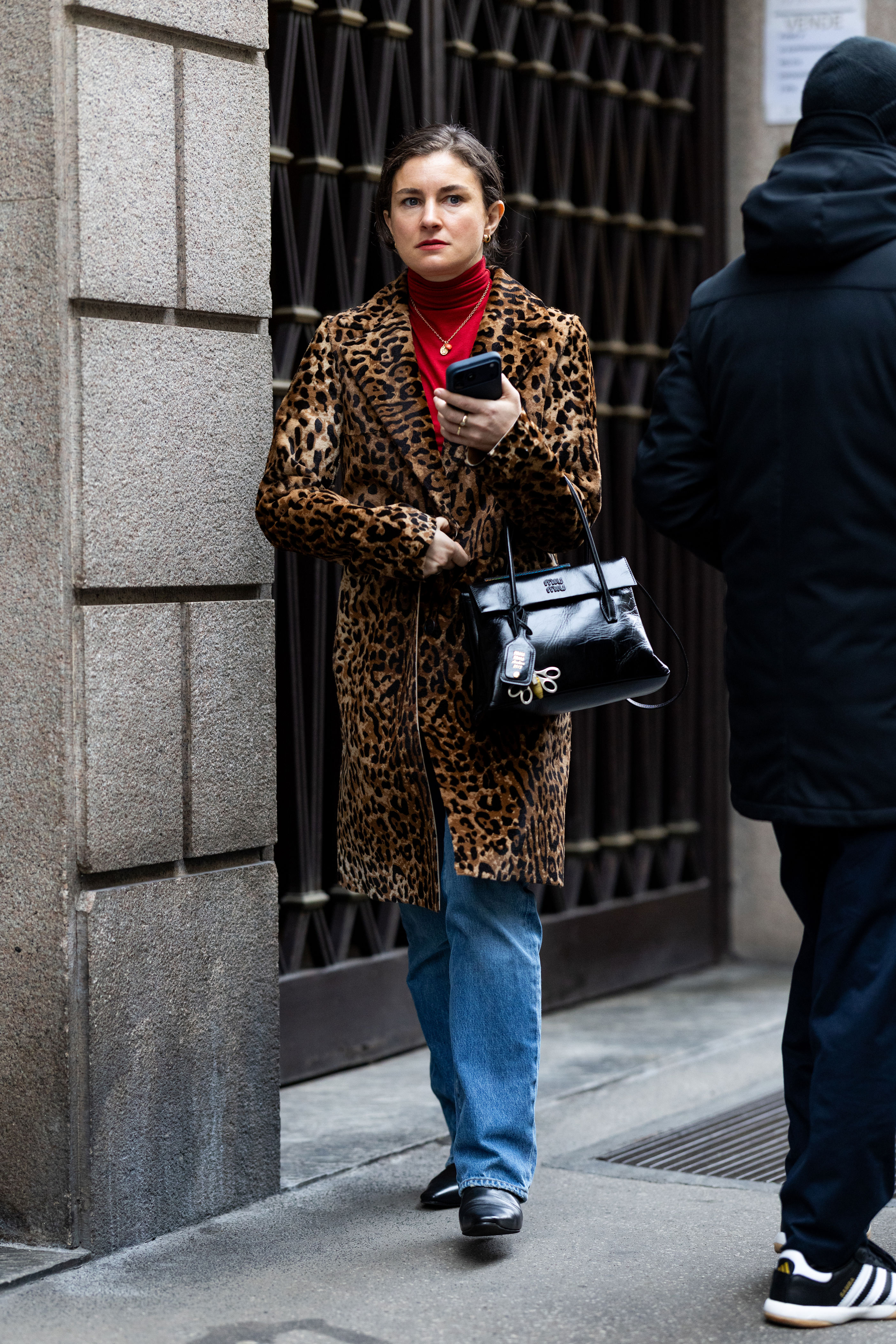 Insiders irked Anna Wintour clings to Met Ball power as new chief Chloe ...