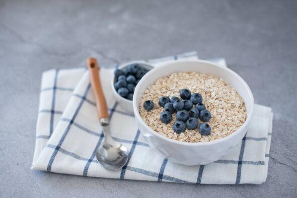 Two foods slash cholesterol 'similar to statins', cardiologists say