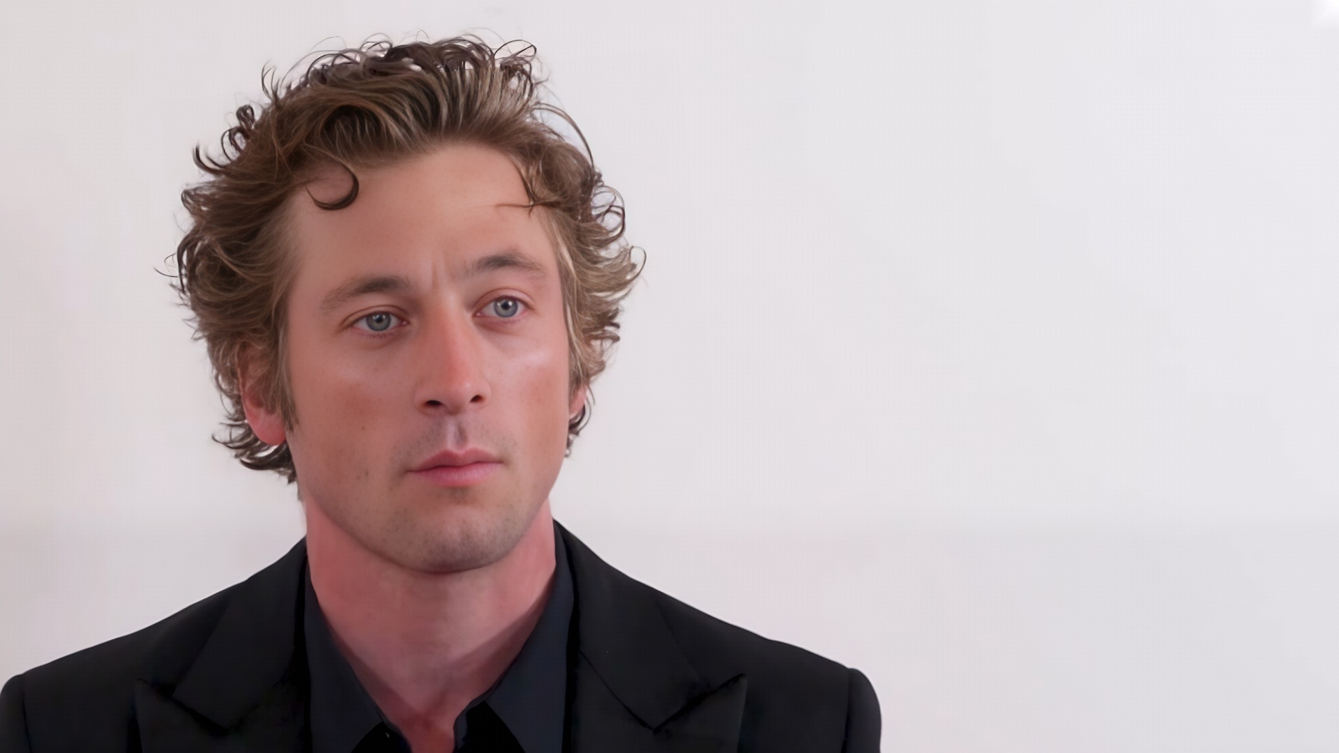 Jeremy Allen White says his most important role is being a dad