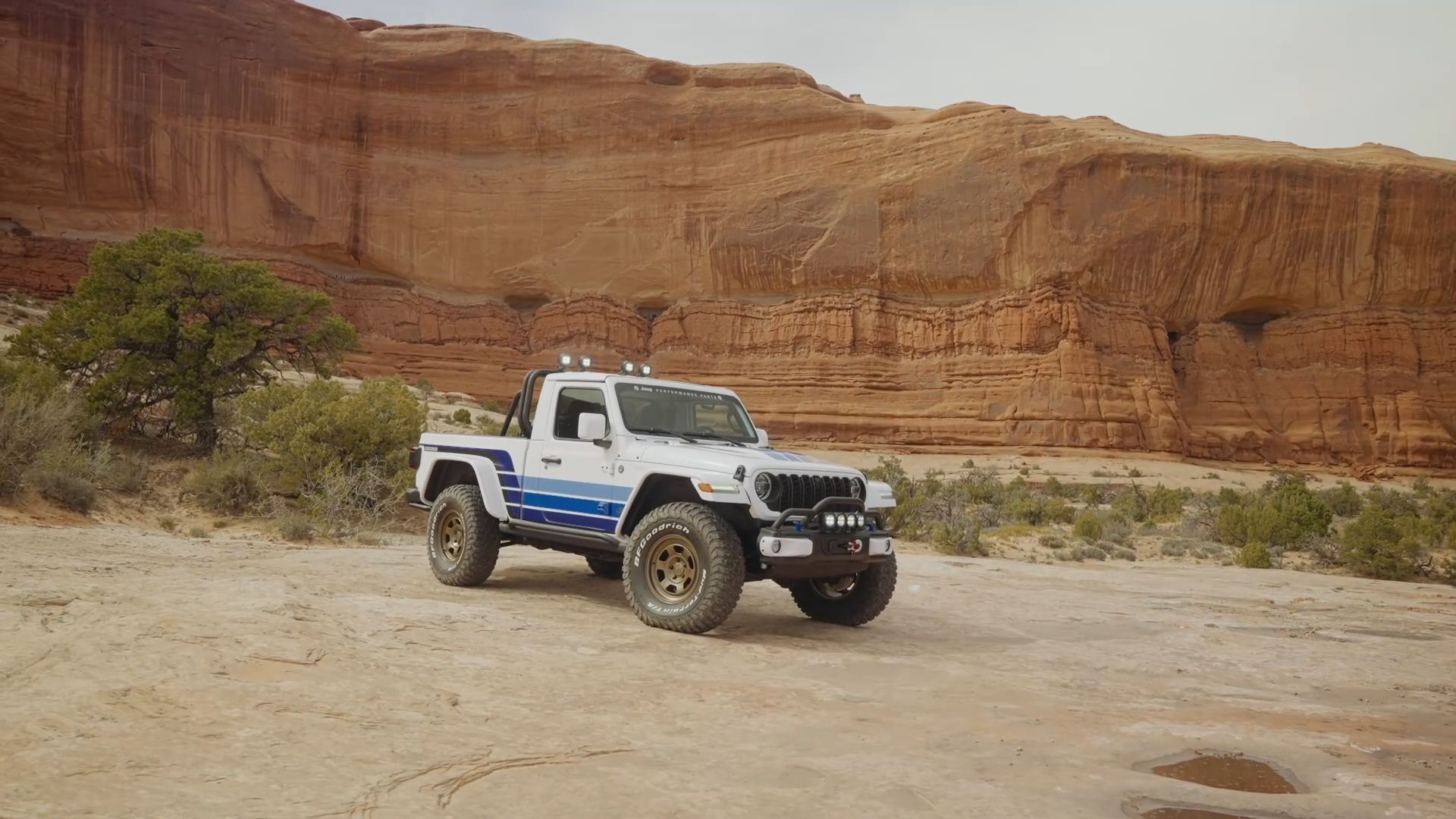 Der Jeep J6 Honcho Concept - 2025 Easter Jeep Safari