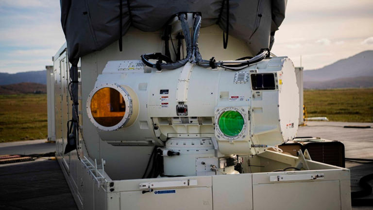 UK sets DragonFire laser for 2027 with near-zero cost per shot ...