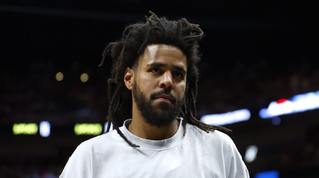 J Cole joins Chinese basketball team, the Nanjing Monkey Kings