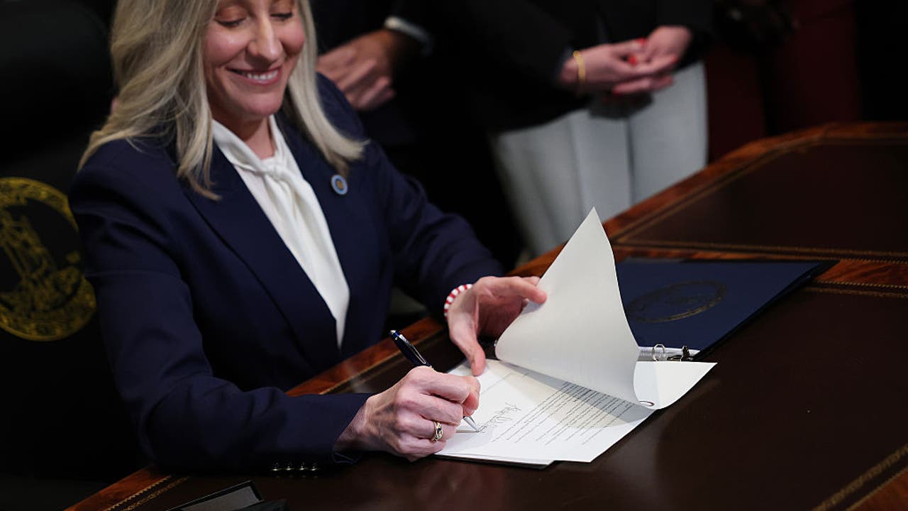 Governor Spanberger signs new bills aimed at supporting students ...
