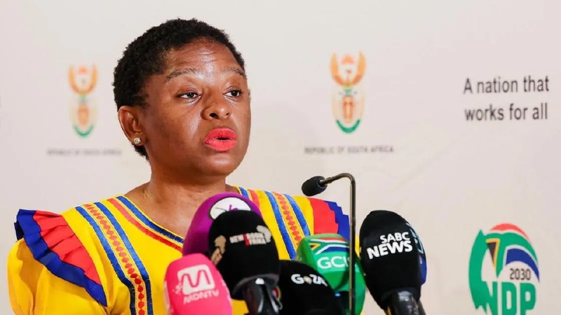 Panic buying causes petrol shortages in South Africa, warns government