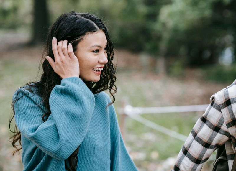 She’s into you, man—these 13 clues make it hard to miss
