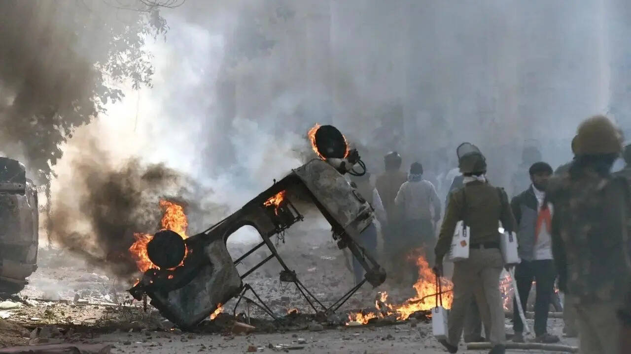 'Unreliable, vague witness testimonies': Delhi court acquits 9 accused ...