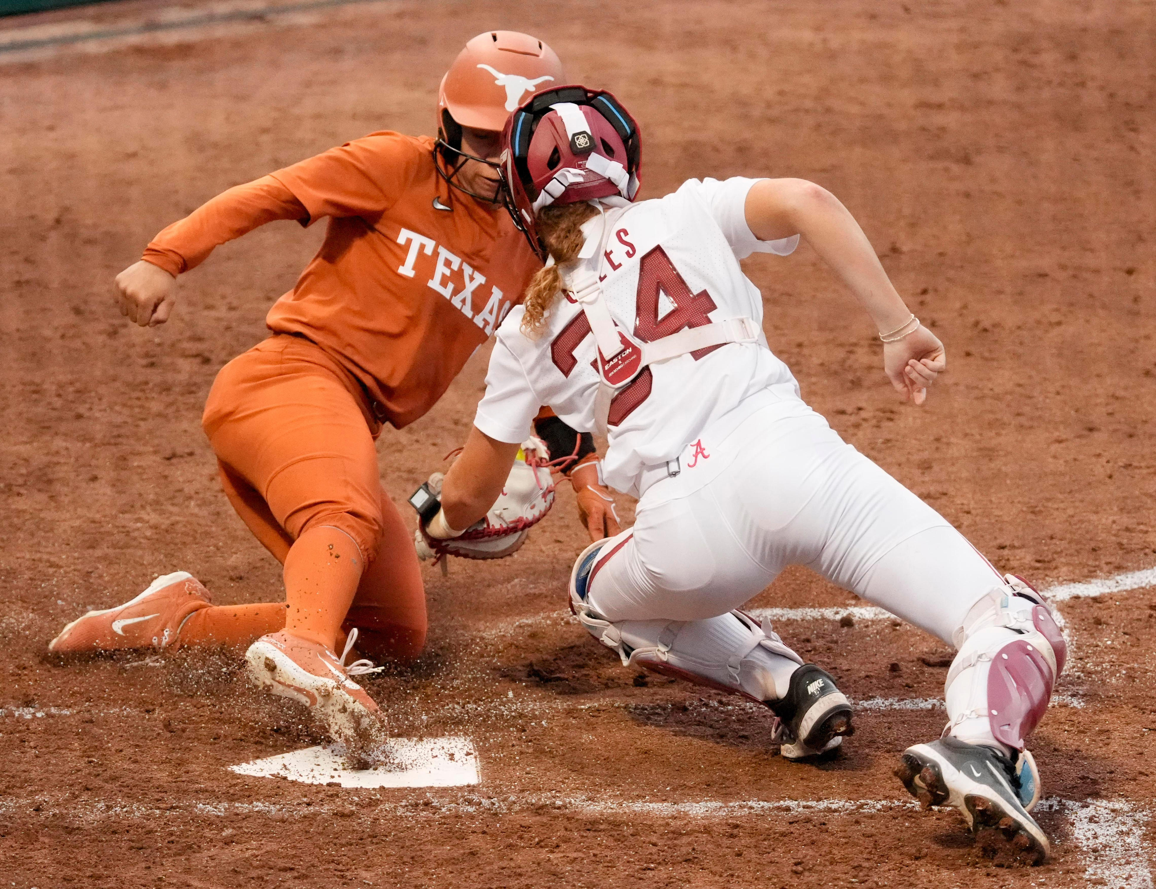 Alabama softball vs Texas: Game 1 score, recap and highlights today