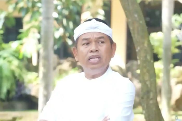 Belasan siswi SMK N 2 Garut kena razia rambut, Dedi Mulyadi turun ...