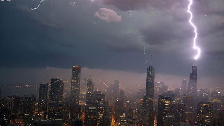 Chicago weather: Severe storms, tornado risk return Wednesday
