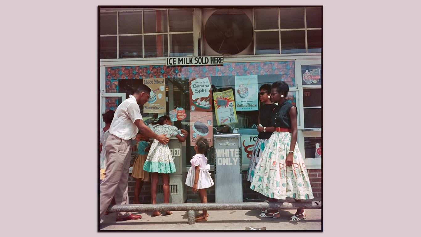 New Gordon Parks exhibit arrives in Atlanta
