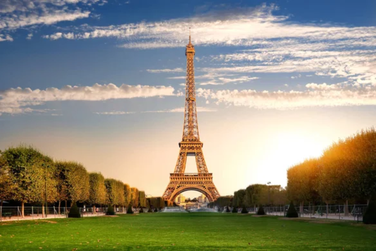 The most iconic French landmarks to cross off your bucket list