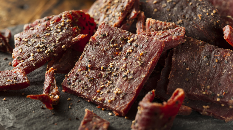 The key difference between biltong and beef jerky