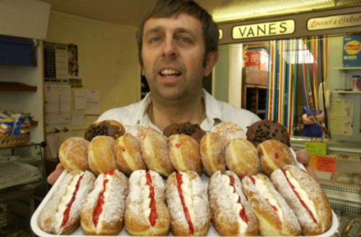 Sadness as Vanes Bakery in Dover High Street - famous for Mr Blobby ...