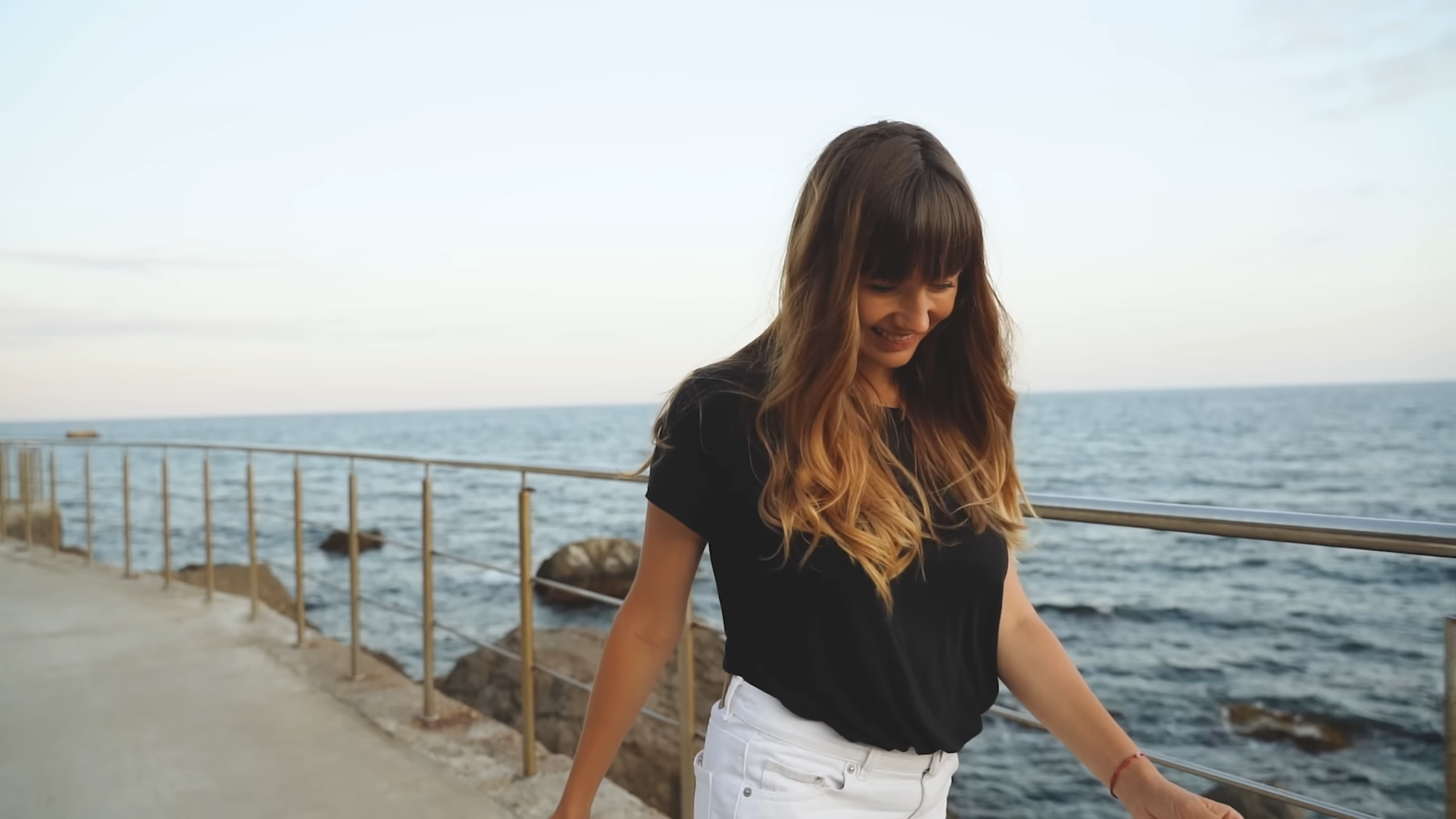 Watch these tourist mistakes Americans make in Europe without realizing it
