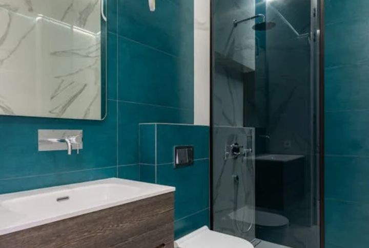 Pros and cons to consider for a walk-in shower