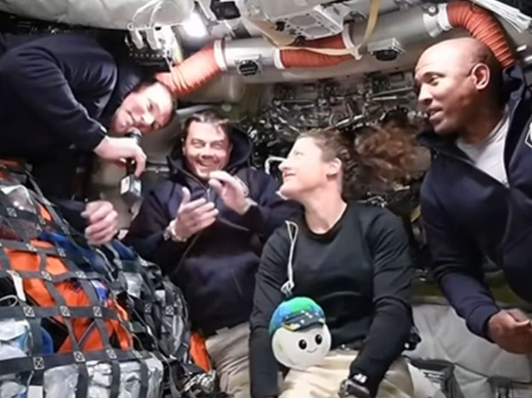 Artemis II crew en route to the moon: From here, you all on Earth look ...