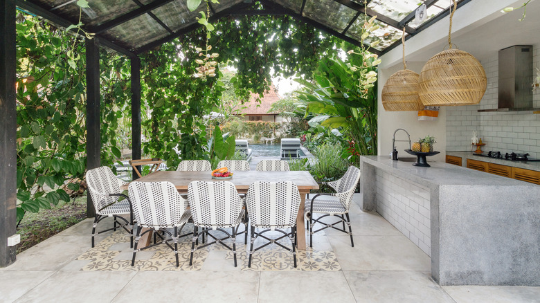 20 design ideas for your concrete patio