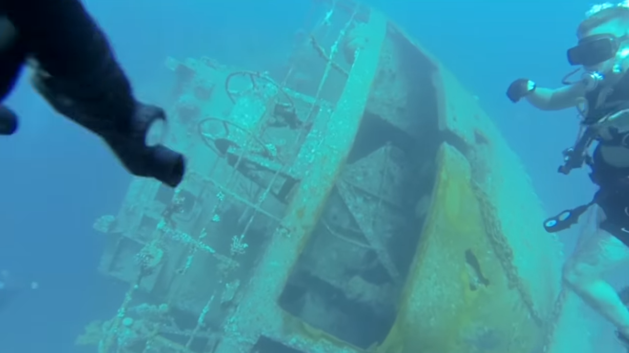 Watch what divers found at 500 meters below – and it shouldn’t be there