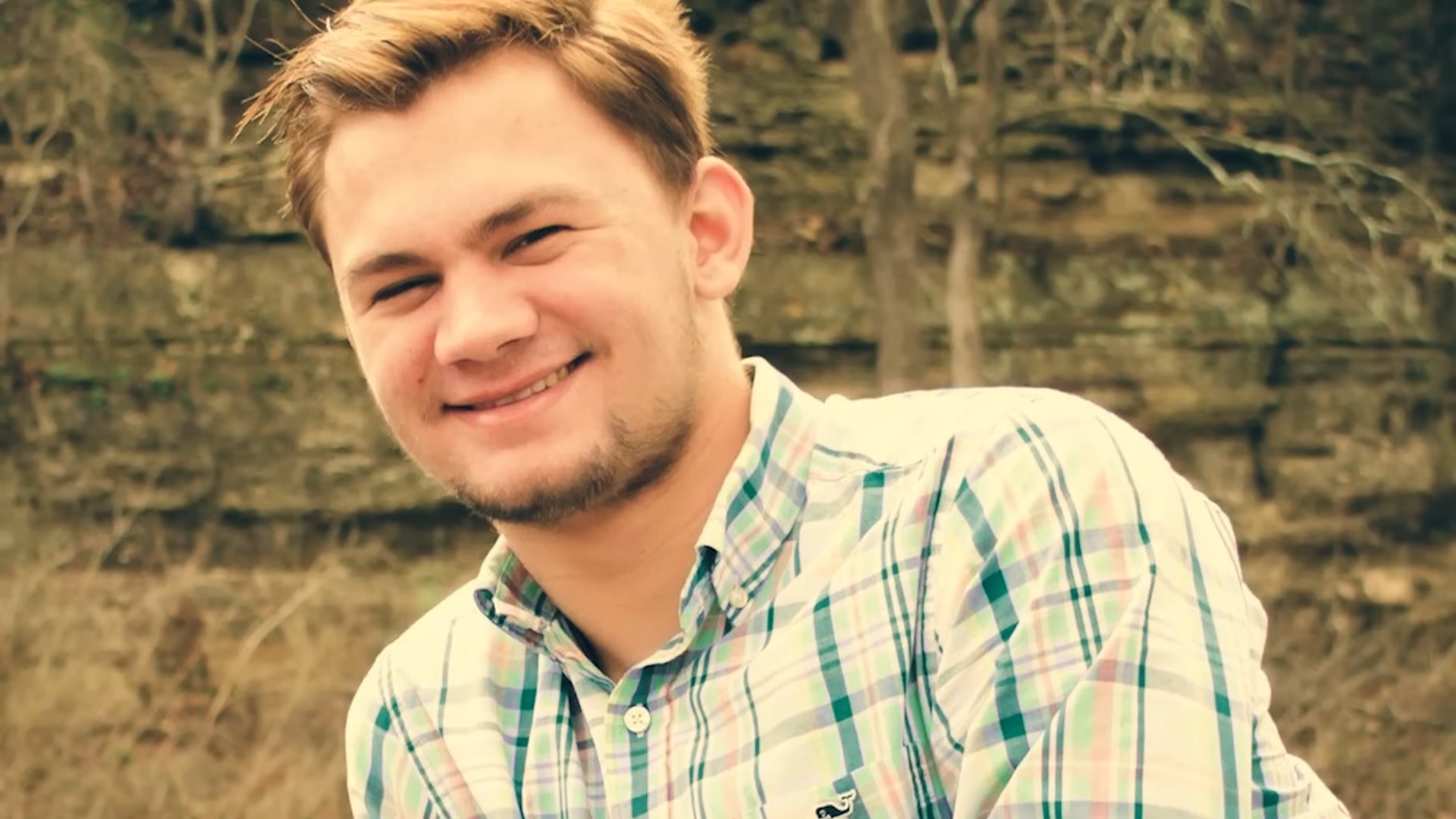 His car crashed on a dark Texas road - then they found his clothes ...